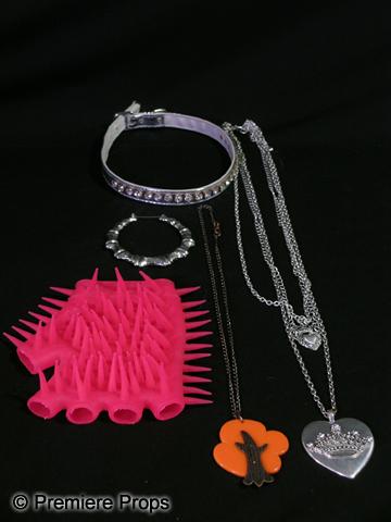 Gamer Angie (Amber Valletta) Movie Costumes