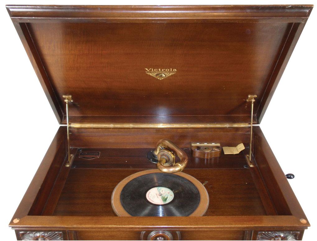 Music, Victrola, mfgd by The Victor Talking Machine Co.-Camden, NJ ...