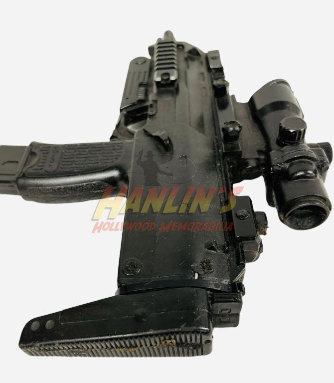 Continuum (2012-2015) - Heckler & Koch MP7 with Acog Scope