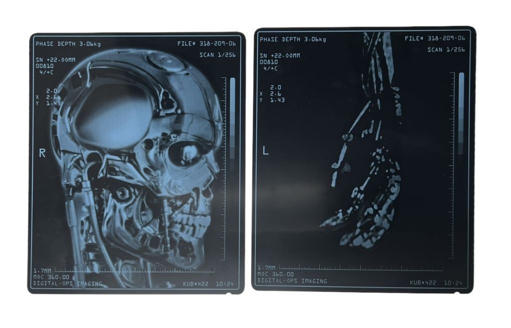 Terminator Salvation (2009) - Cyberdyne Systems Model 101 X-Rays x2