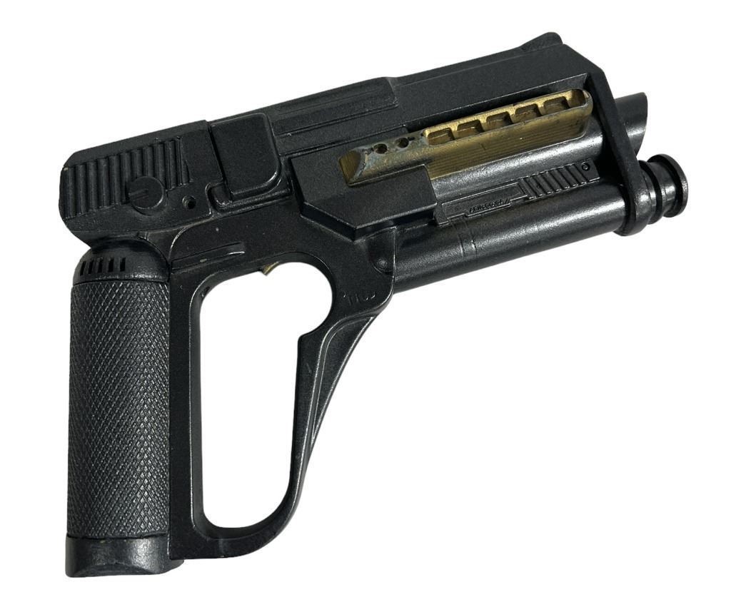 The 6th Day (2000) - Foosh Prop Gun