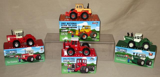 (4) 1/64th 4wd Toy Farmer Tractors--Case 2470, IH 4366, Oliver 2655 ...