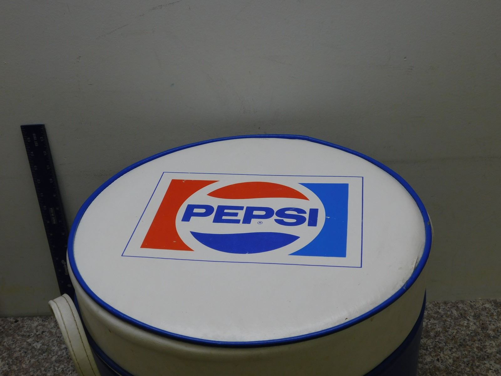 Pepsi Vinyl Cooler Foot Stool Ottoman Storage Pool Circle 18" x 15" Vintage