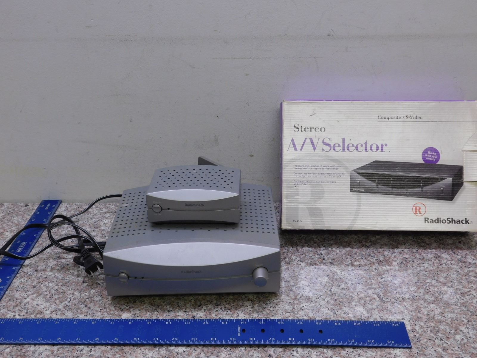 Radio Shack Digital Wireless Audio Link Receiver + Stereo AV Selector