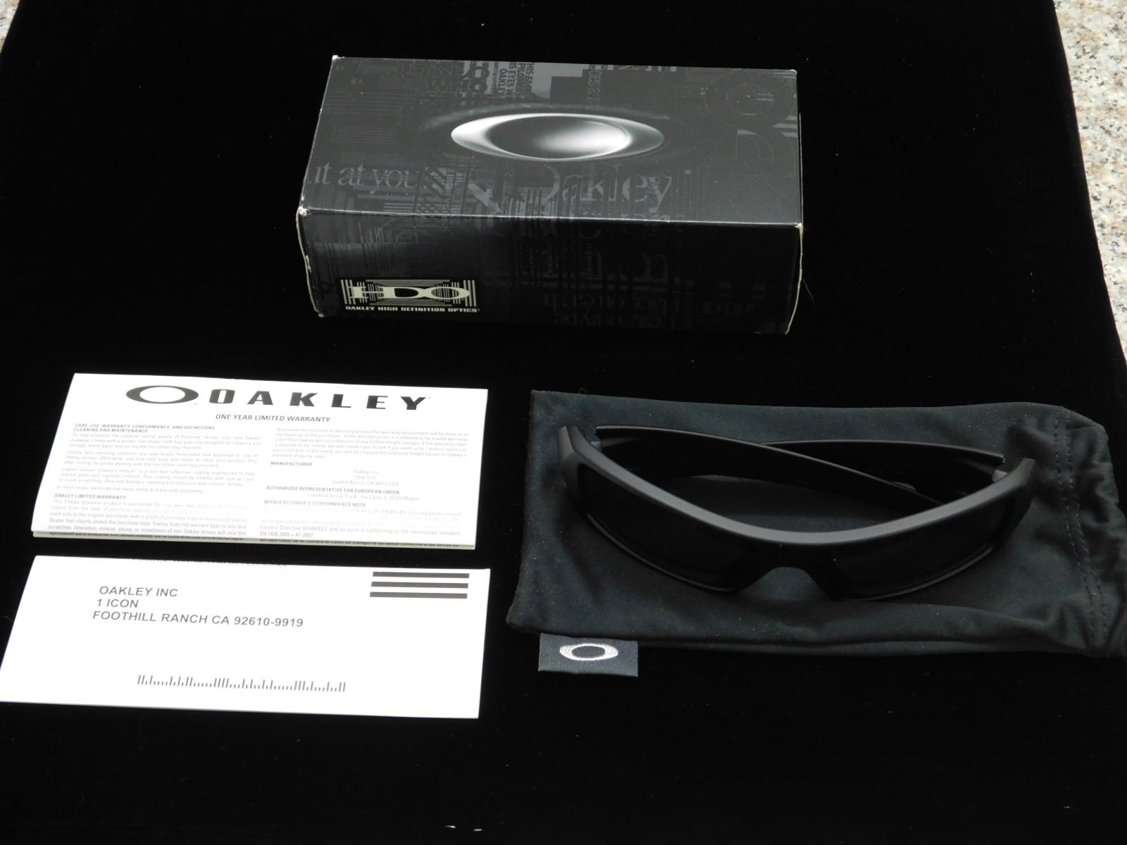 Authentic Oakley Gascans Matte Black W Grey NEW Unused Mens Sunglasses ...