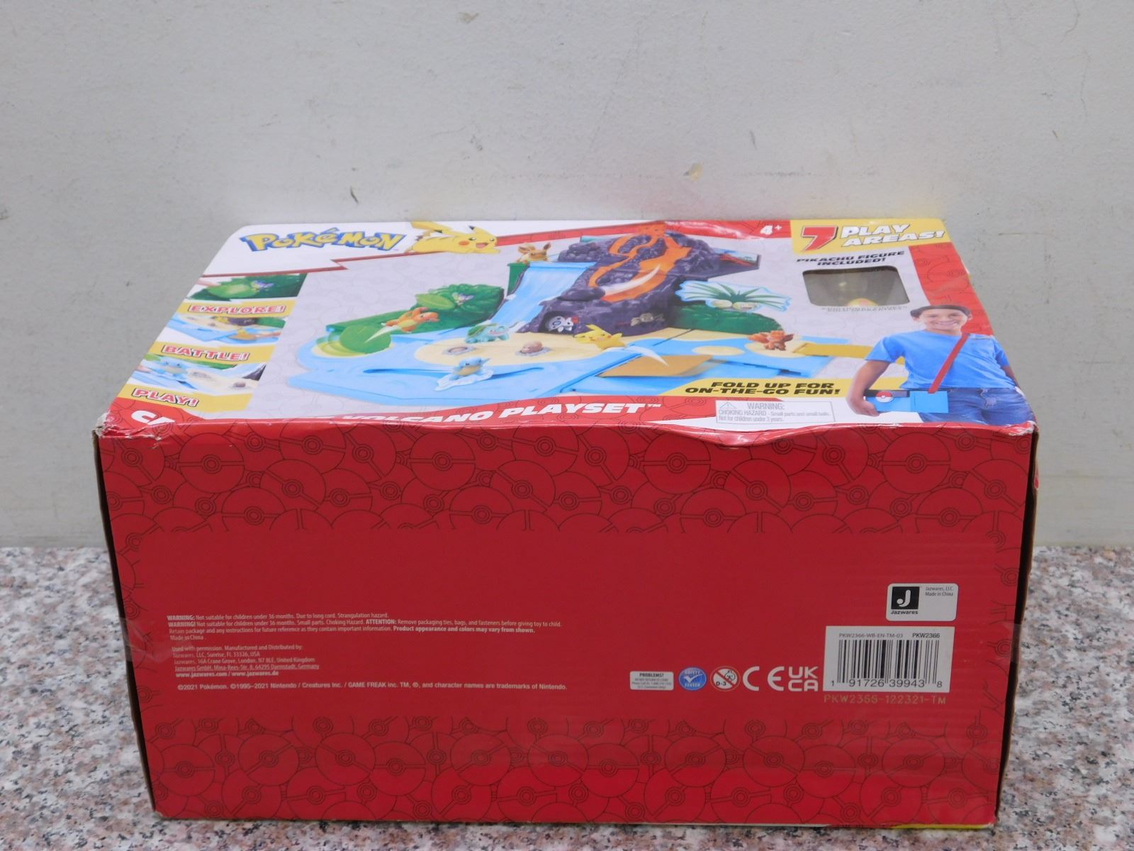 Pokemon Carry Case Volcano Playset NEW 2021