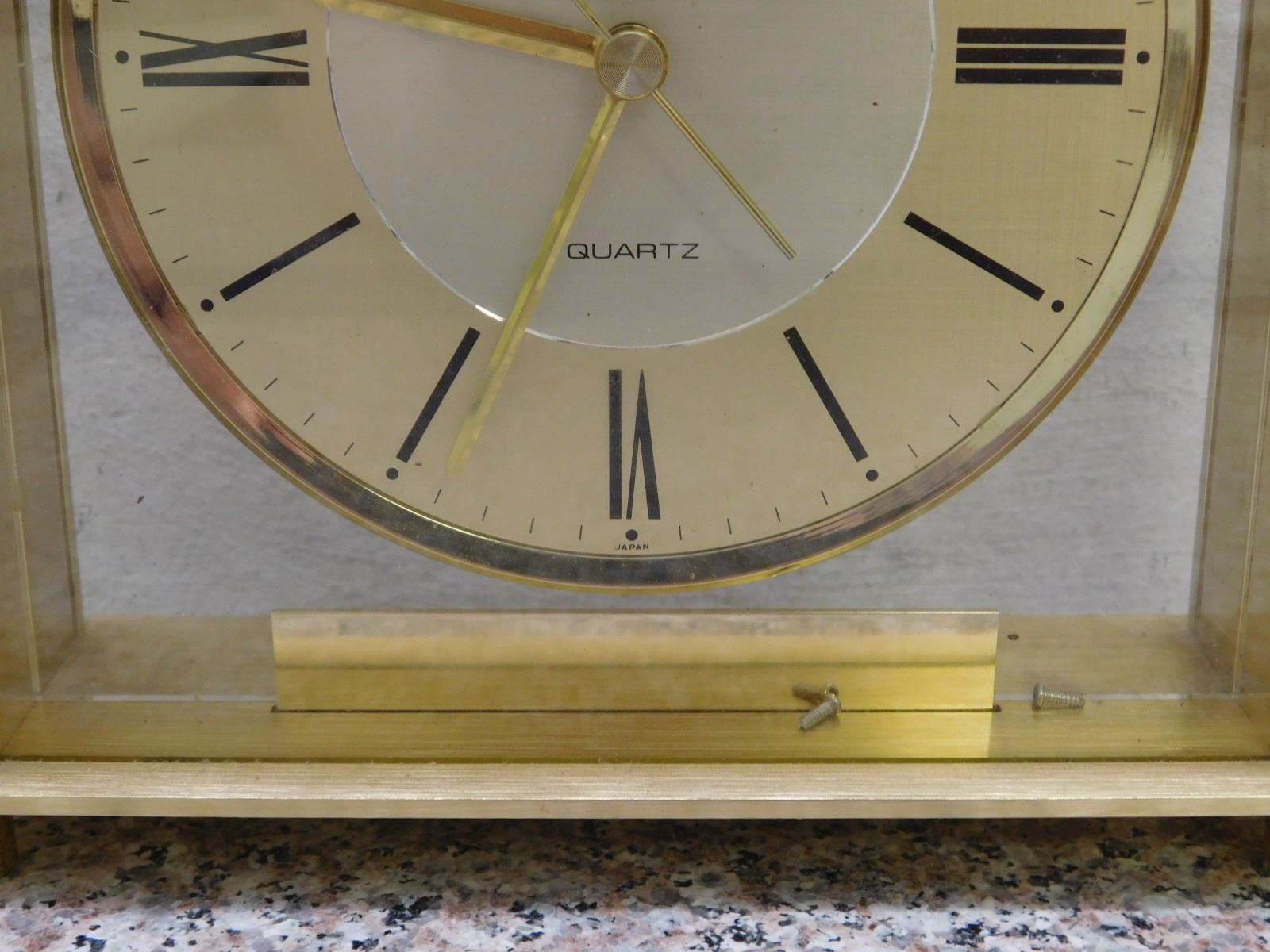 Bulova Quartz Mantle Clock Gold Color B1700 Grand Prix