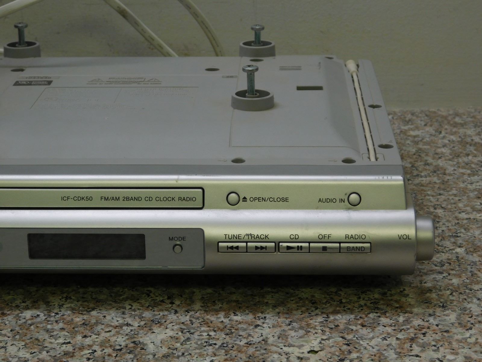 Sony Under cupboard Kitchen Radio ICF CDK-50 and Speaker Sony SS-WS74