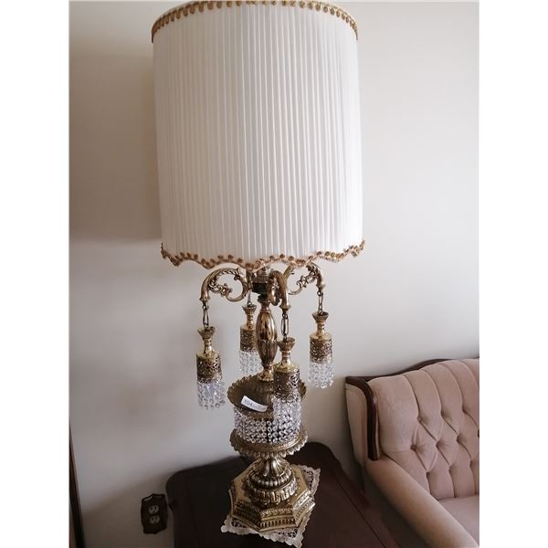 Beautiful Ornate Table Lamp Beck Auctions Inc