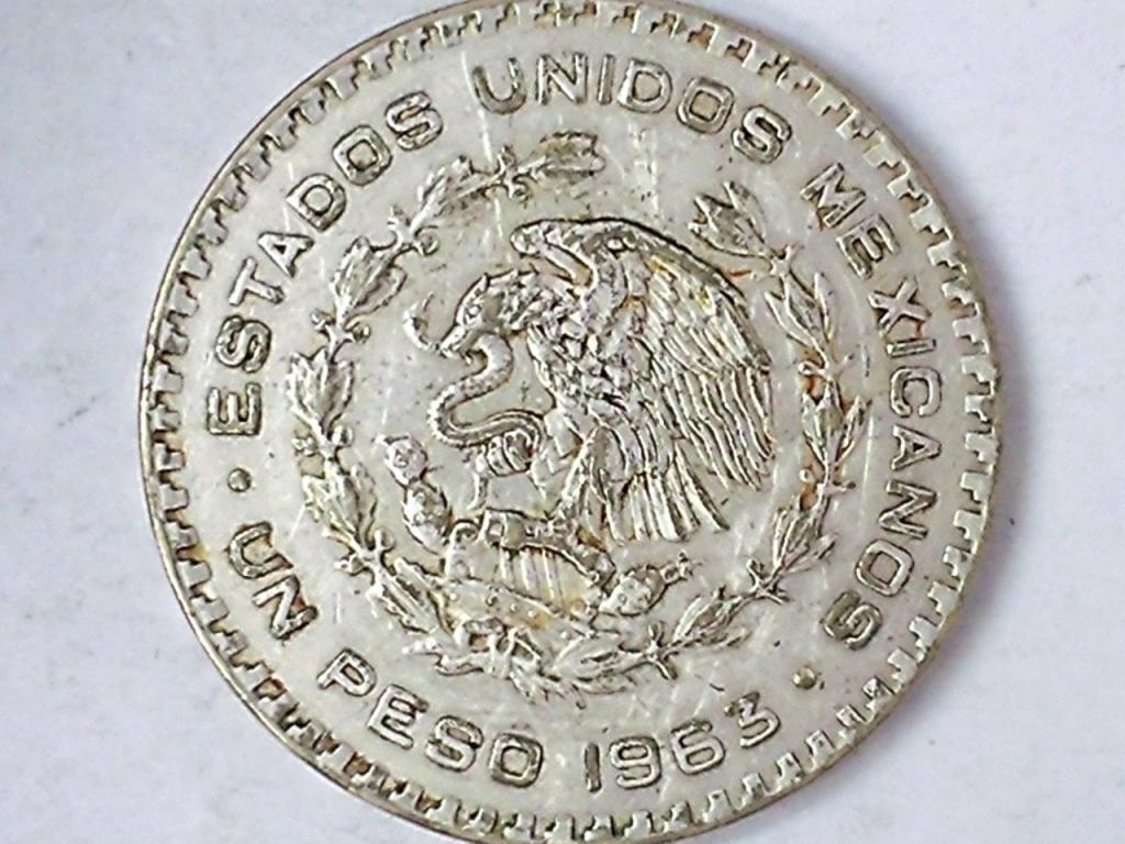 1963 Mexico Peso (.100 Silver)