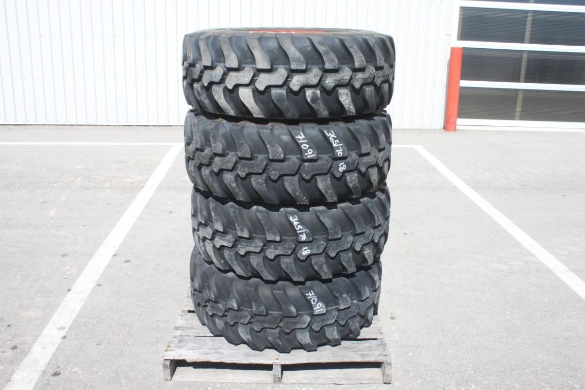 Dunlop Set of 4 365/70R18 tires on 8 bolt steel Kubota OEM rim, 90% ...