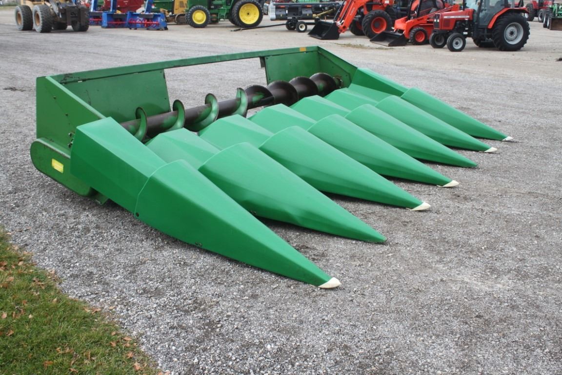 JD 643 6 row corn head, GVL poly conversion, fluted rolls, level land ...