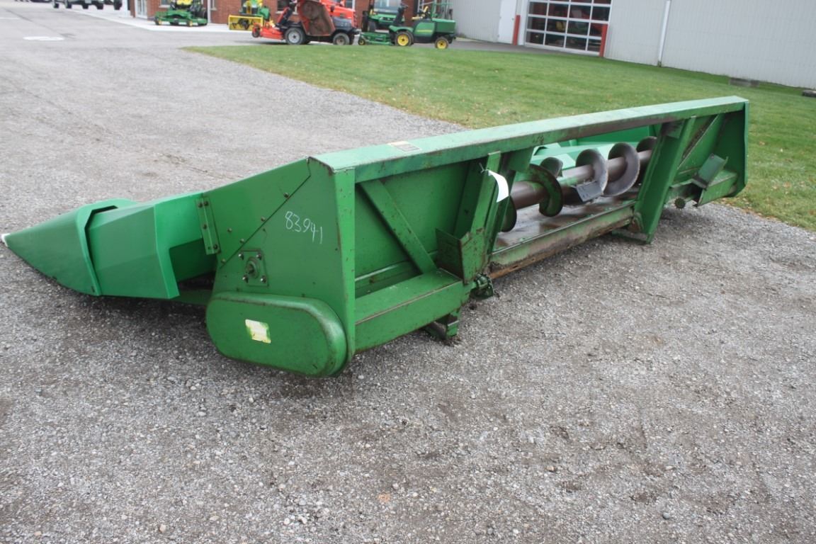 JD 643 6 row corn head, GVL poly conversion, fluted rolls, level land ...