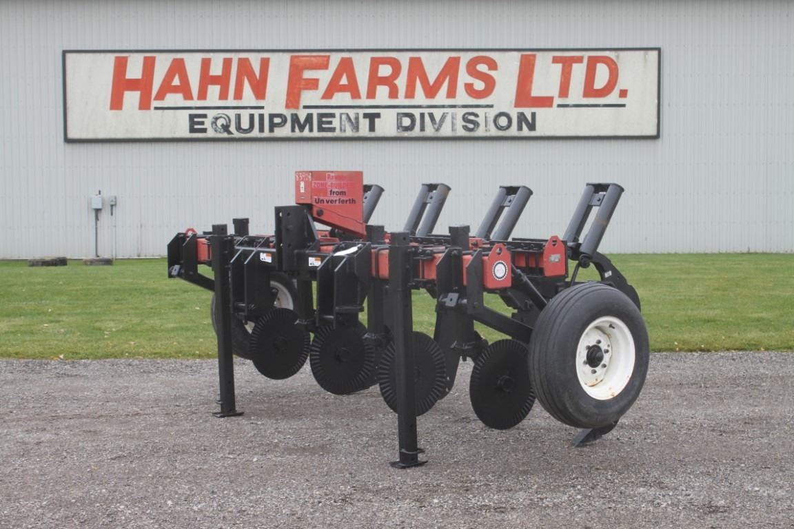 Unverferth Zone Builder 4 shank inline ripper, auto reset