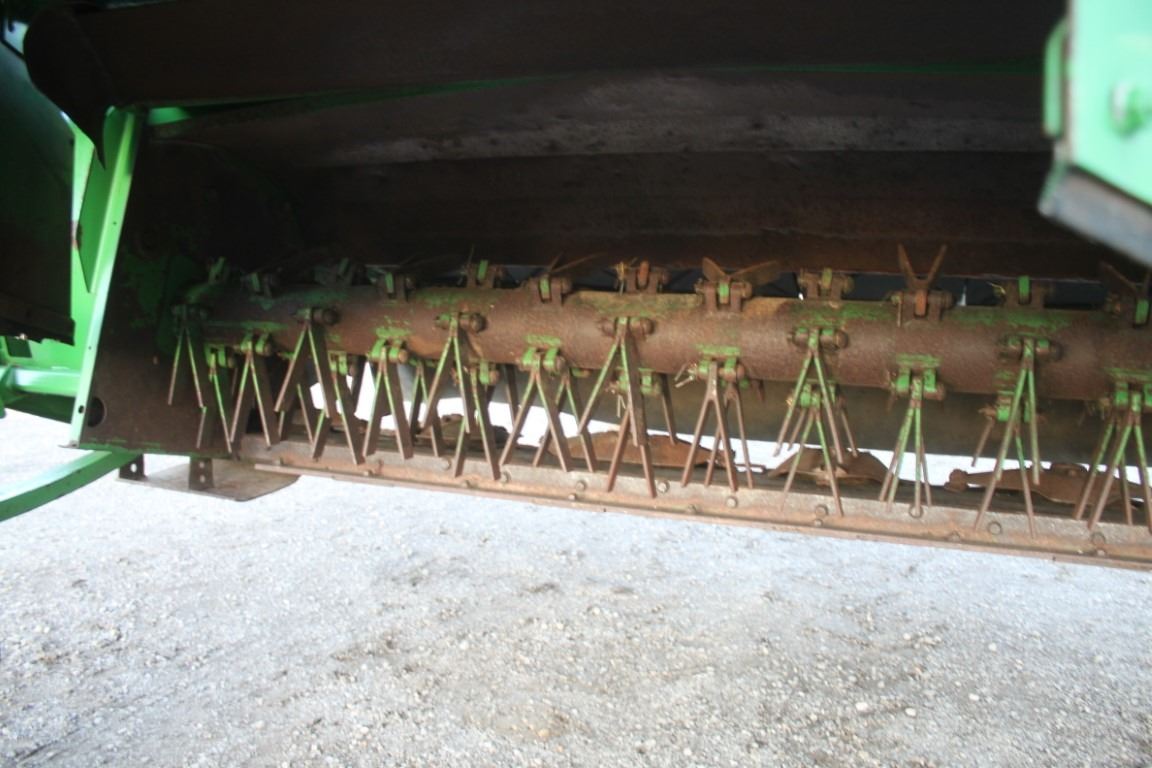 JD 926 10' Moco discbine, impeller, gear box that drives cutter deck needs replaced, local consignme