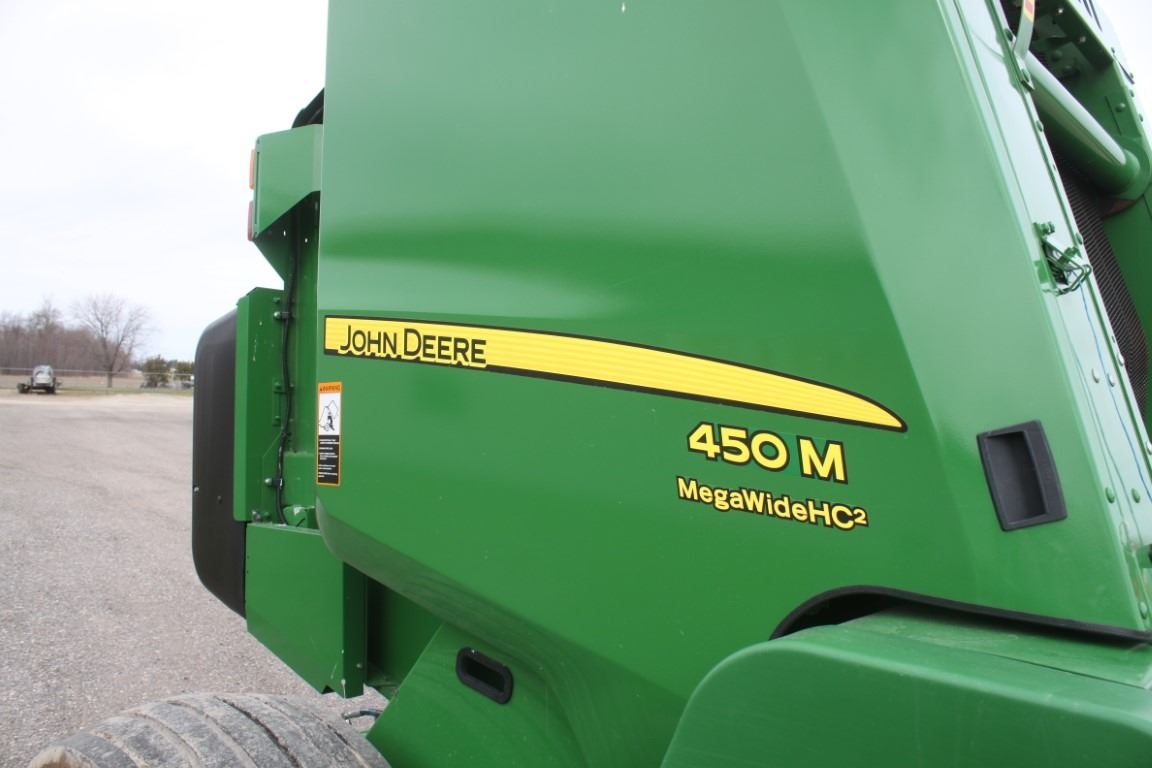 JD 450M round baler, Megawide HC2 pick-up, pre cutter, drop floor, net ...