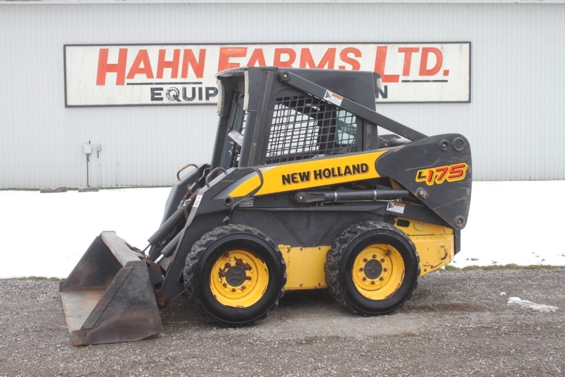 New Holland L175 skidsteer, rops, , aux hydraulics, hand controls, 10 ...