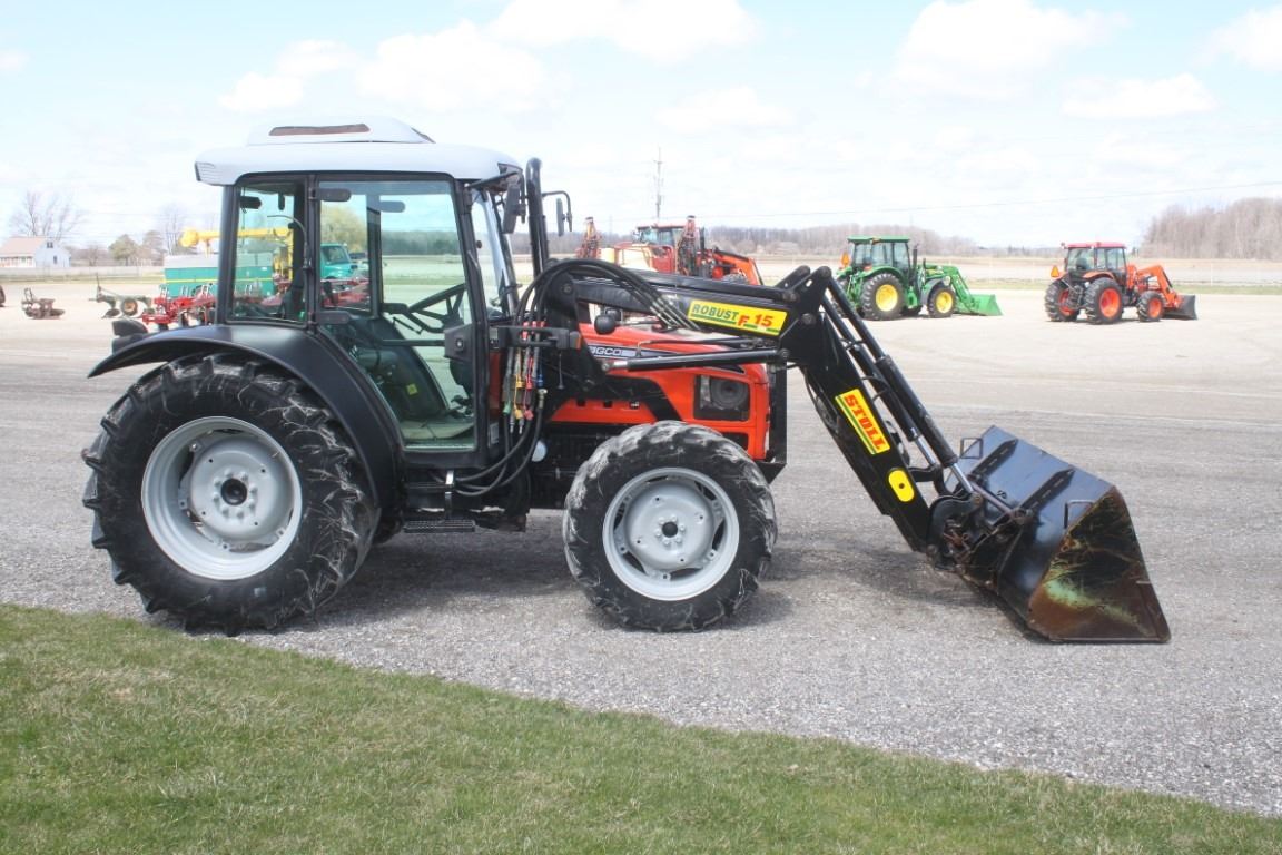 Agco GT 75 4wd tractor, cab, air, Stoll F15 SL loader, 480/70R30, 2 ...