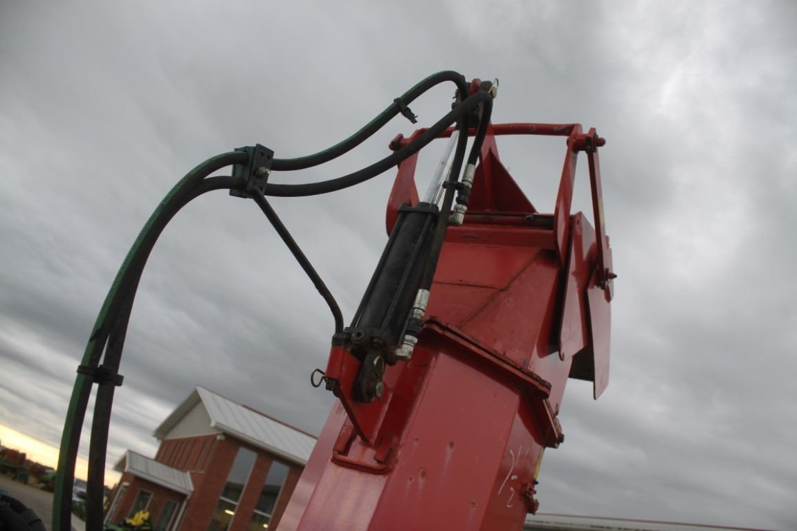 Pronovost P-860-92, 7 1/2' single auger snowblower, hydraulic ...