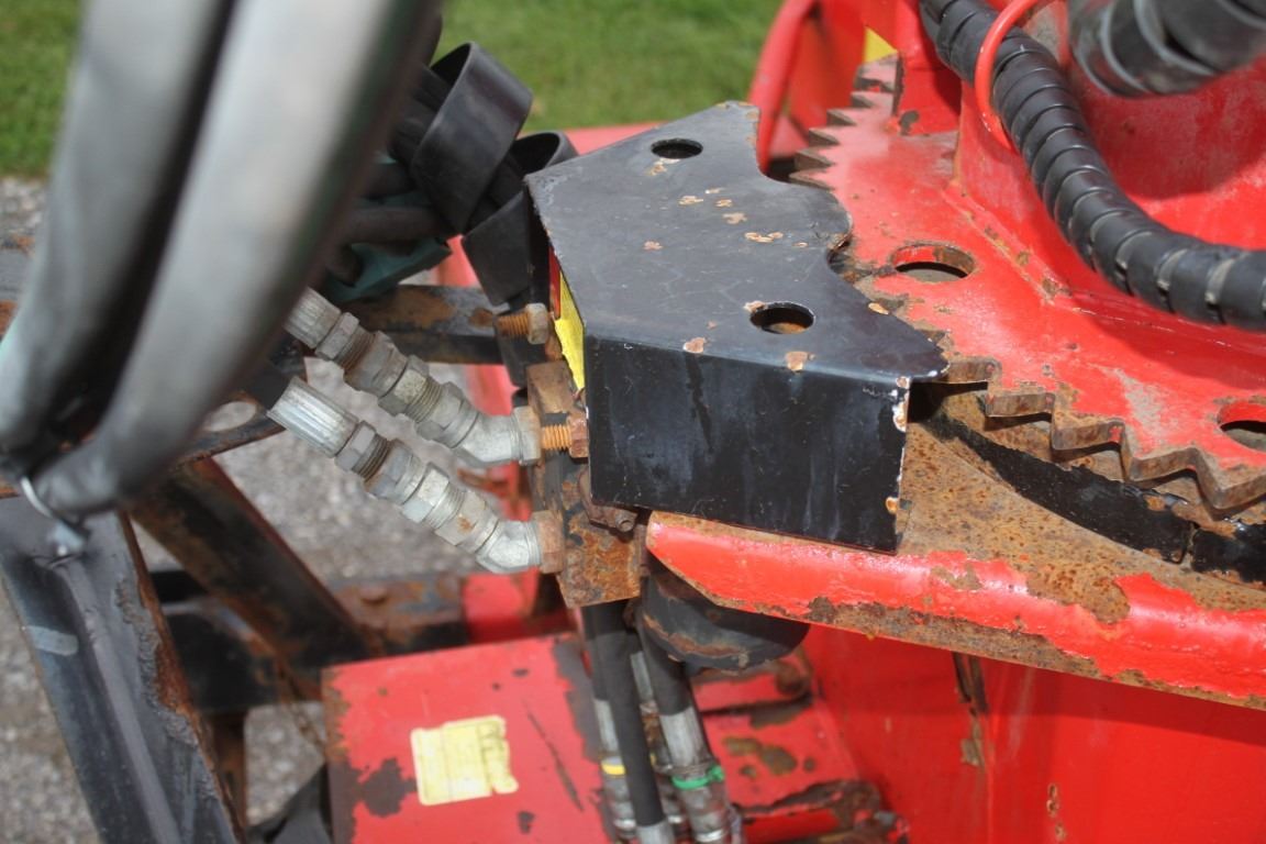 Pronovost P-860-92, 7 1/2' single auger snowblower, hydraulic ...