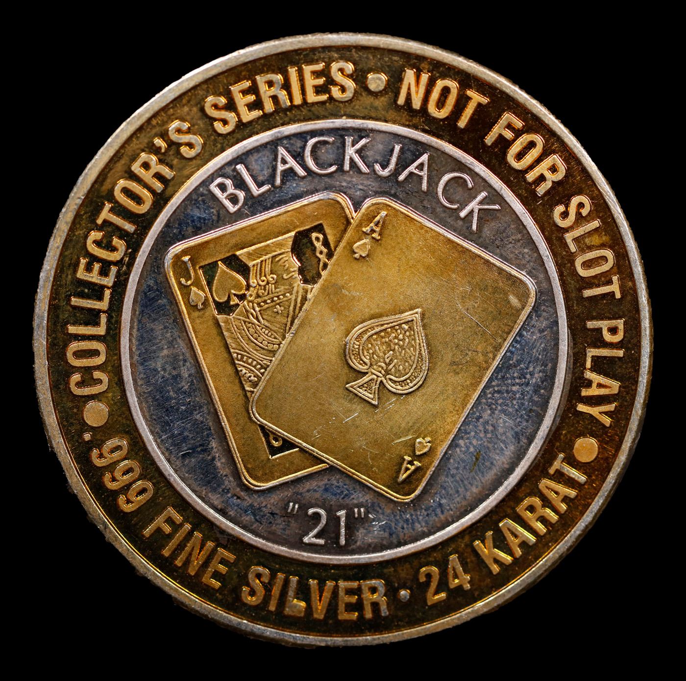 Silver Gaming token with 24K heavy gold electroplate $40 Trump Plaza ...