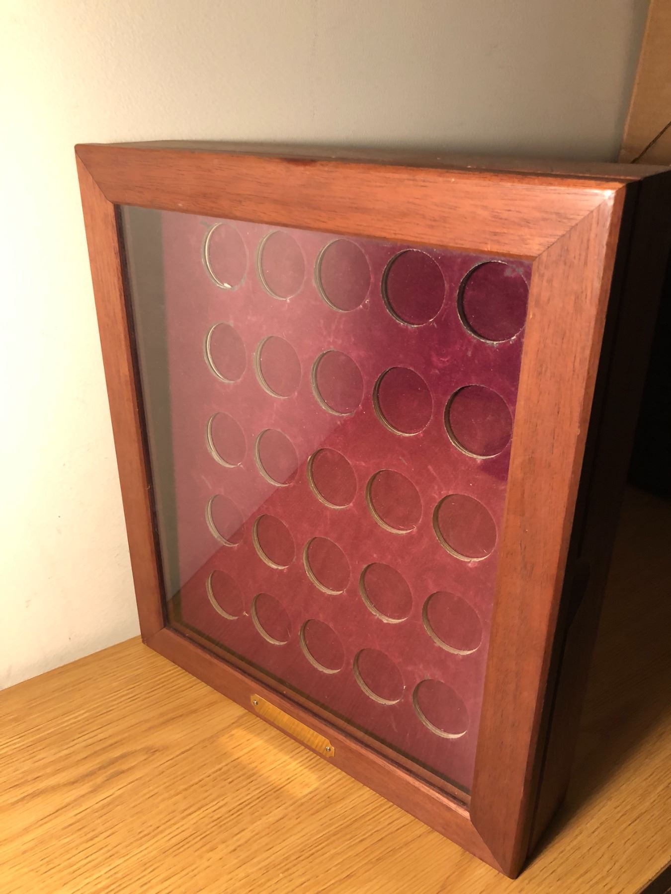 Silver Dollar Display Case Holds 25 Canadian Silver Dollars (Used Capsules)