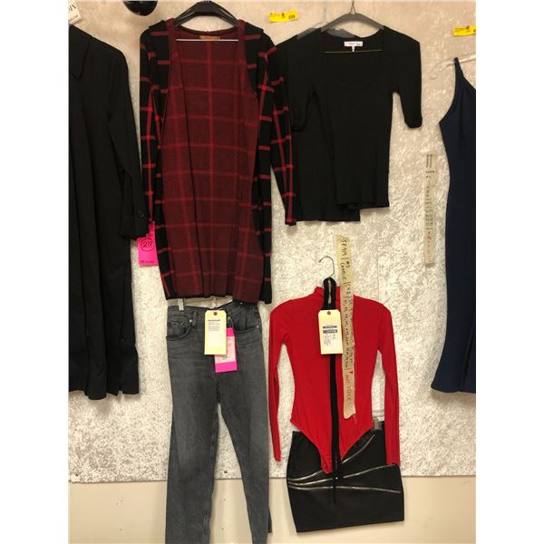 Superhero Show Group Of 2 Hero Outfits S7 Ep9 3 Hero Complete