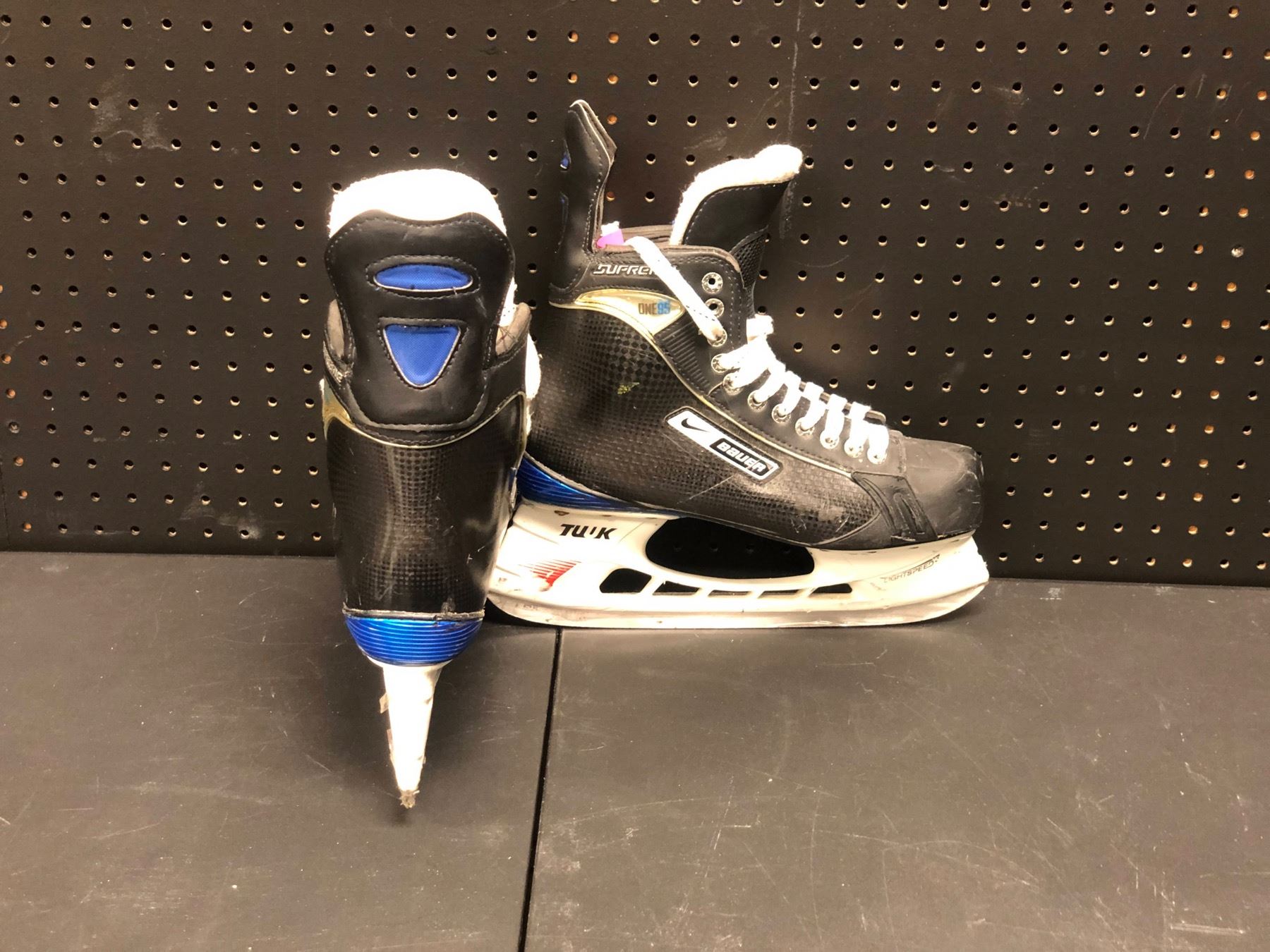 Sami Salo #2 Vancouver Canucks Bauer Supreme One95 Ice skates