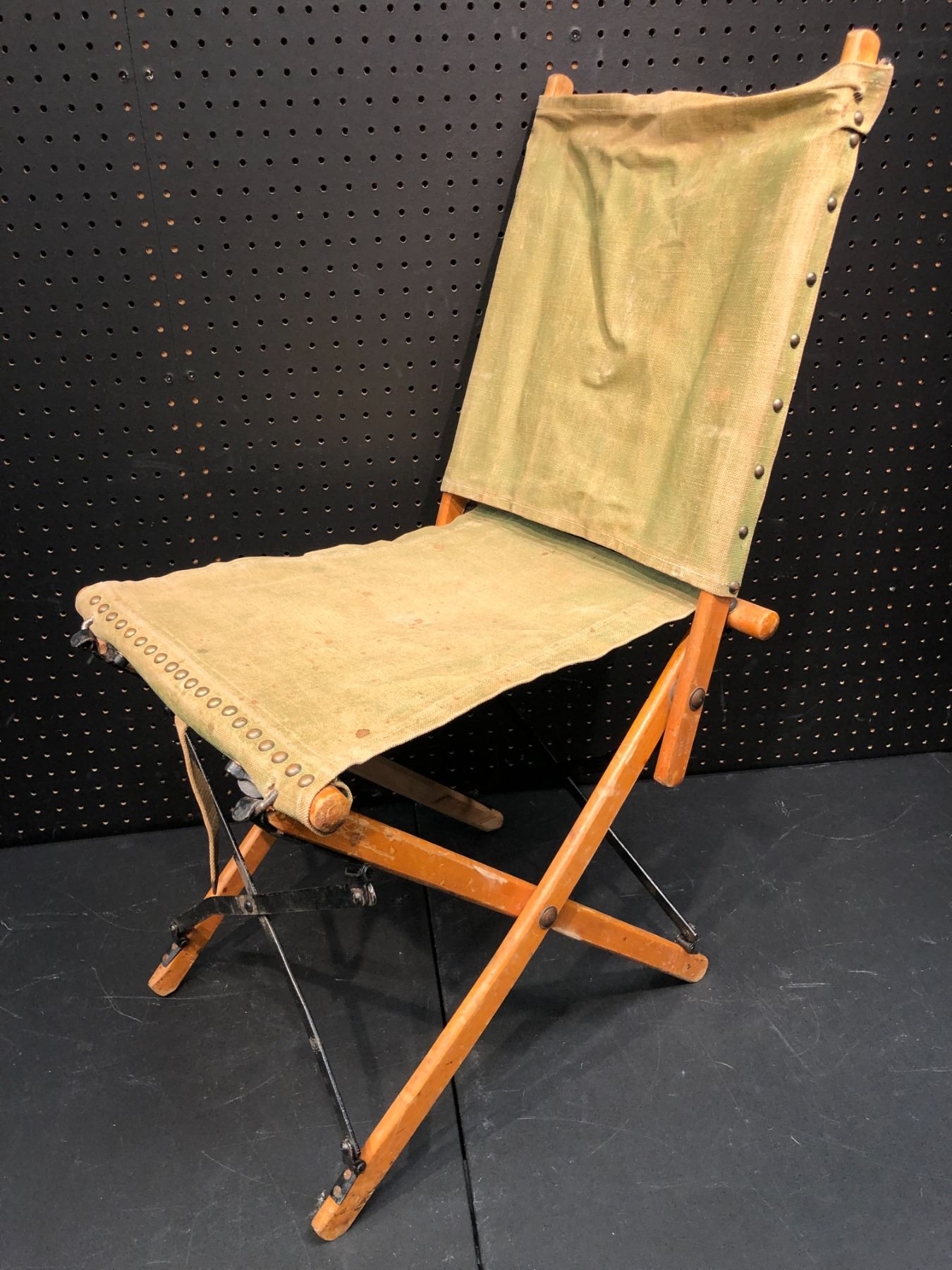 WW2 Canadian British Officer's field chair