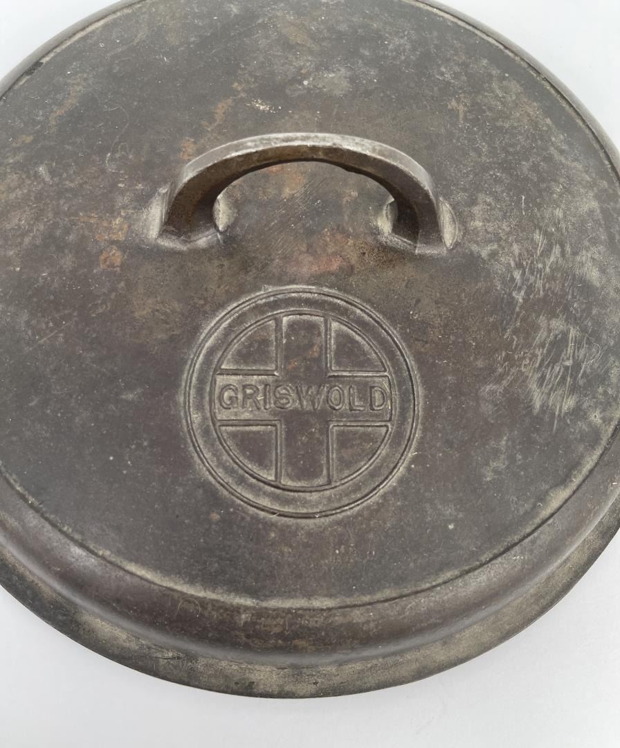Cast Iron Griswold 9 Self Basting Skillet Lid