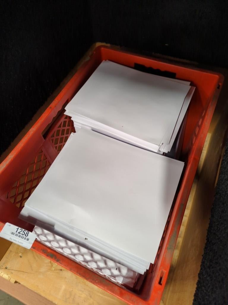 CRATE OF REINFORCED LOOSE LEAF PAPER Big Valley Auction crate-of-reinforced-loose-leaf-paper-big-valley-auction