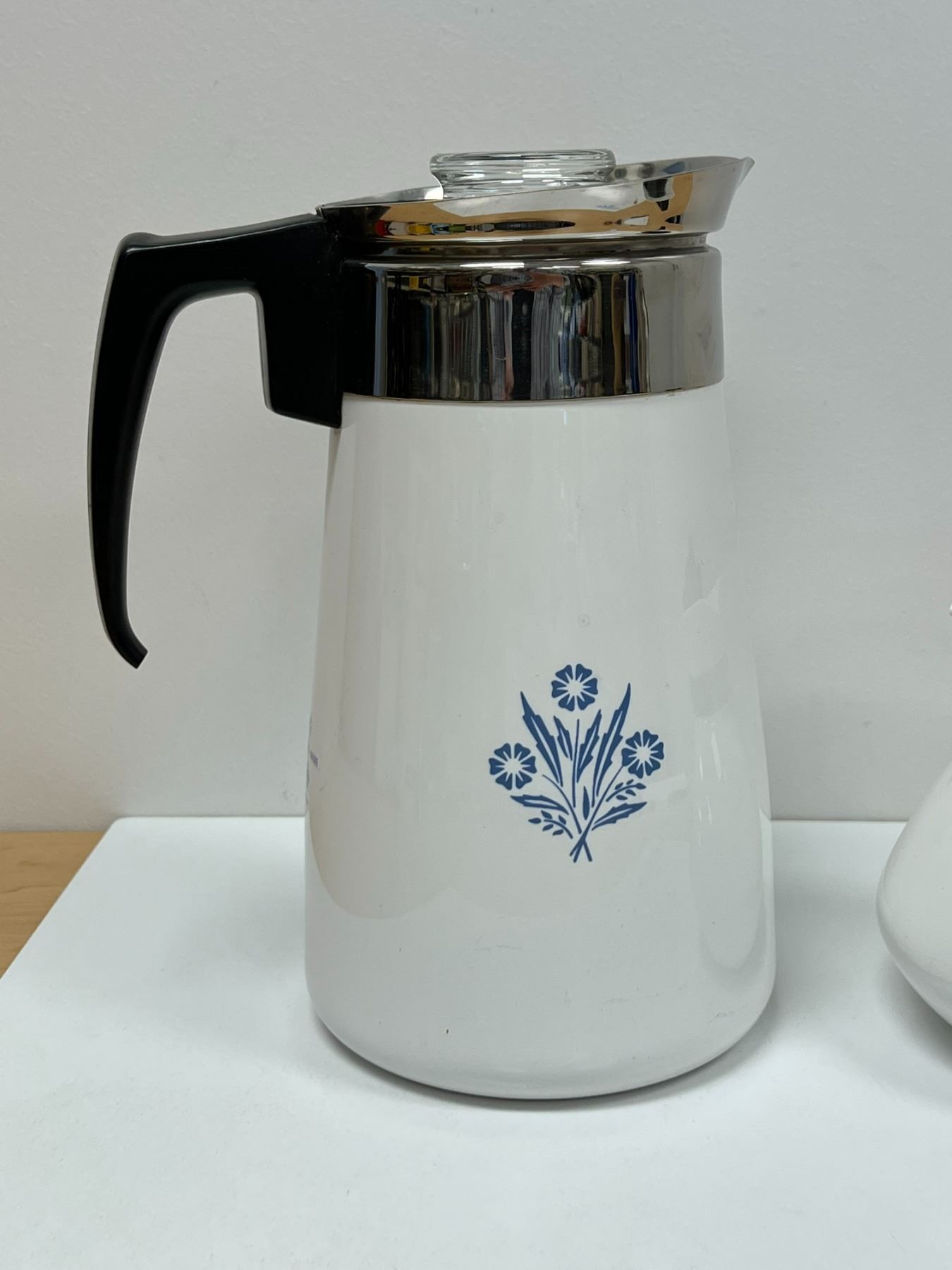 Corning Ware Blue Cornflower 9 Cup Percolator / 6 Cup teapot & Cutting ...