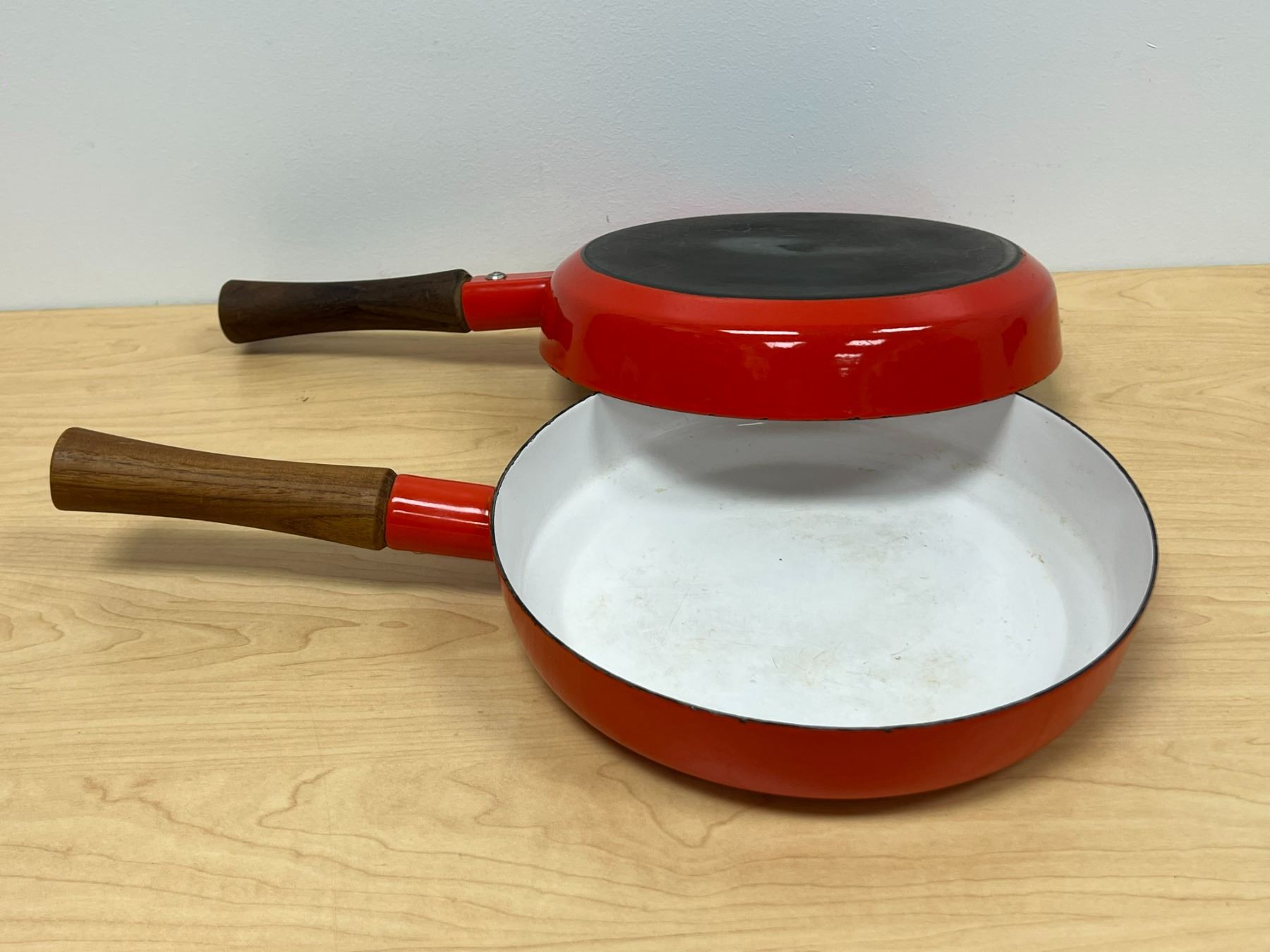 2 Dansk Designs France Metal Enamel Frying Pans 10" Some wear, see pics