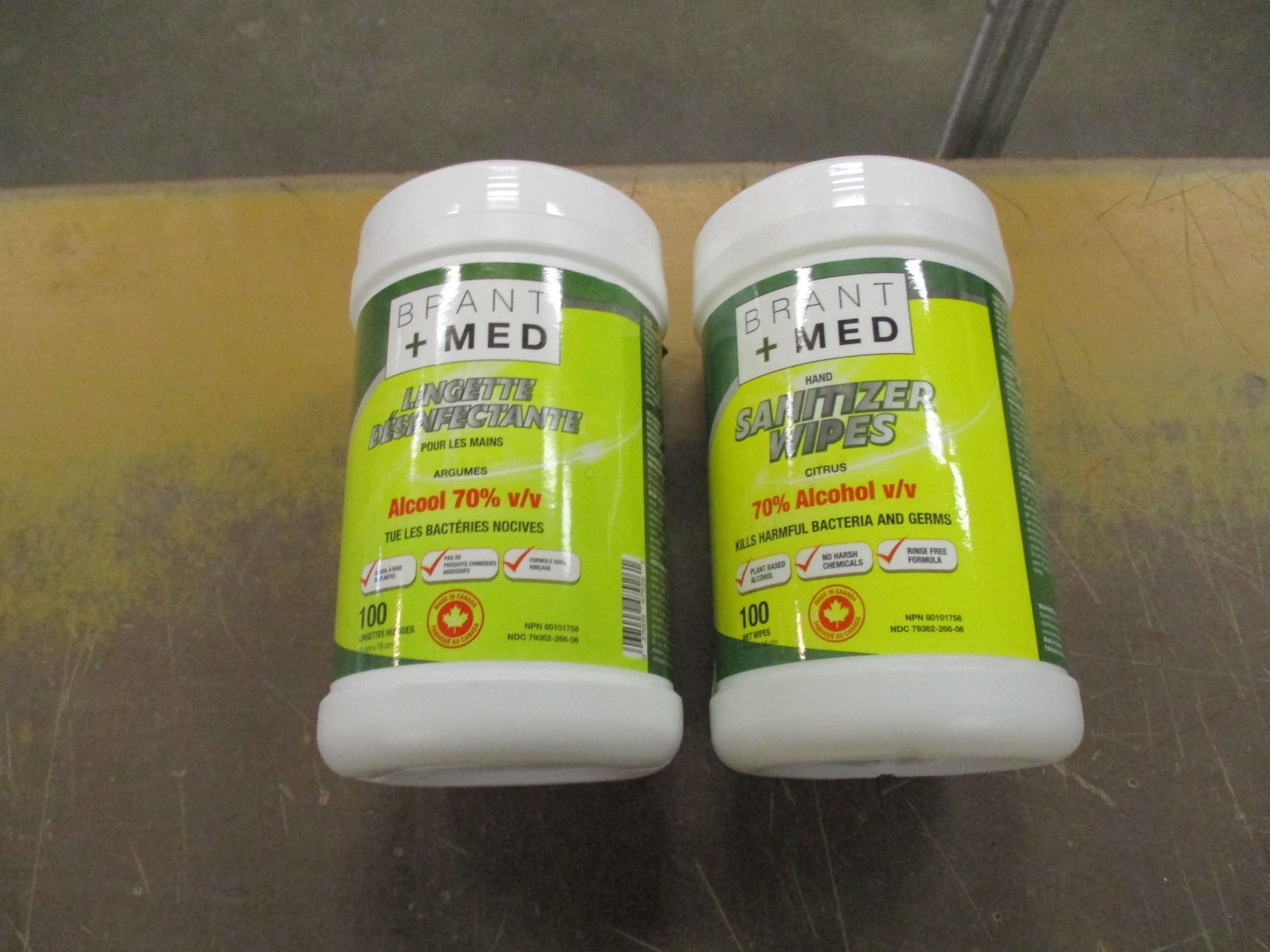 NEW: CONTAINER OF 100 MEDI-WIPES (2 CONTAINERS) - PER BUNDLE