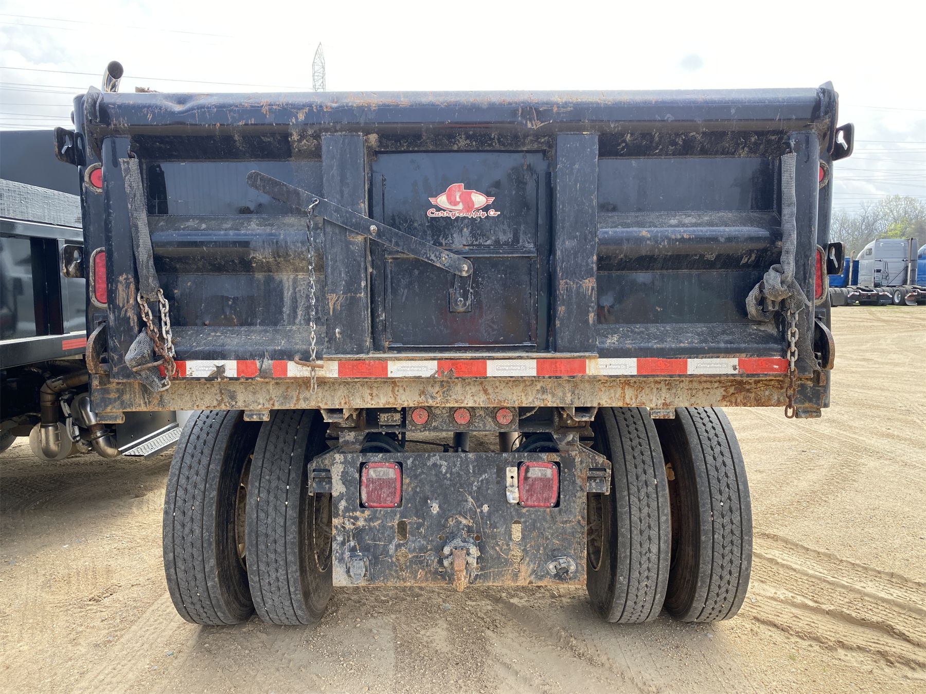 2022 FORD F750 Dump Truck - J.M. Wood Auction Company, Inc.