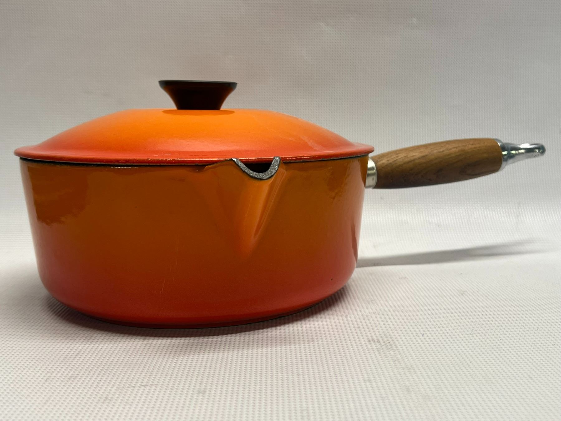 Le Creuset France Cast Iron Enamelled Pot #20 w/Lid & Spout