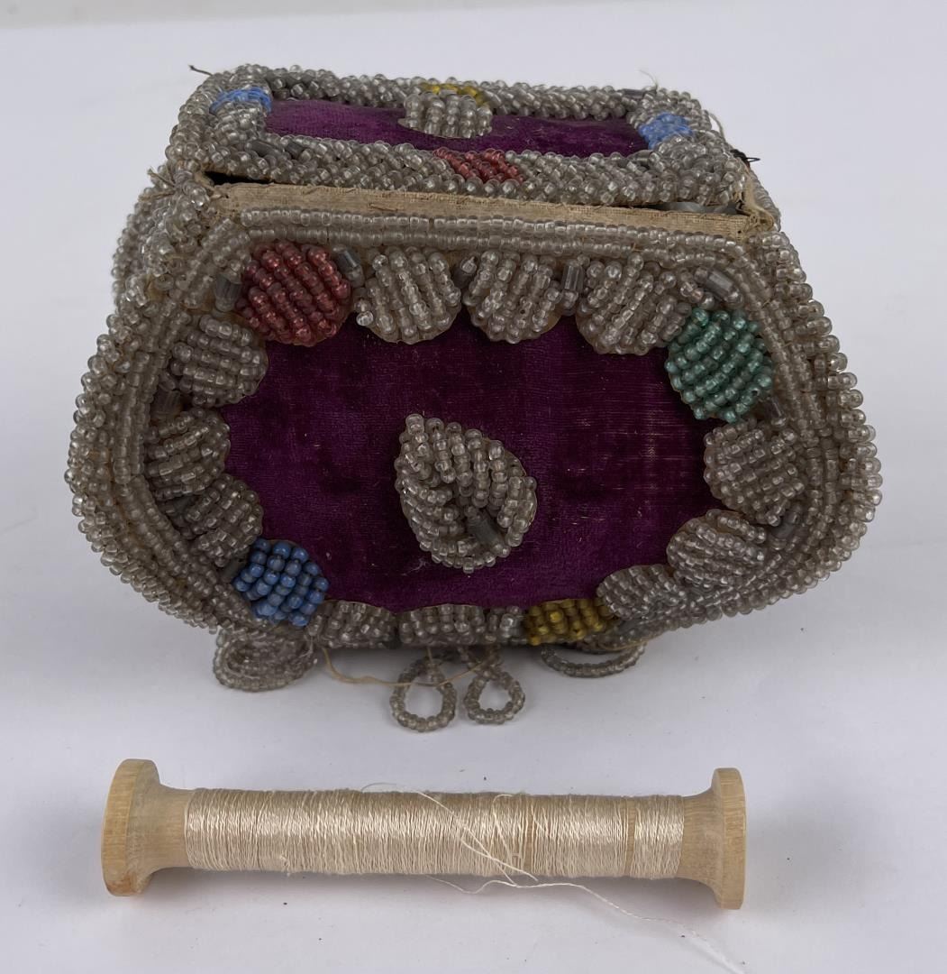 Antique Iroquois Indian Beaded Bag Box