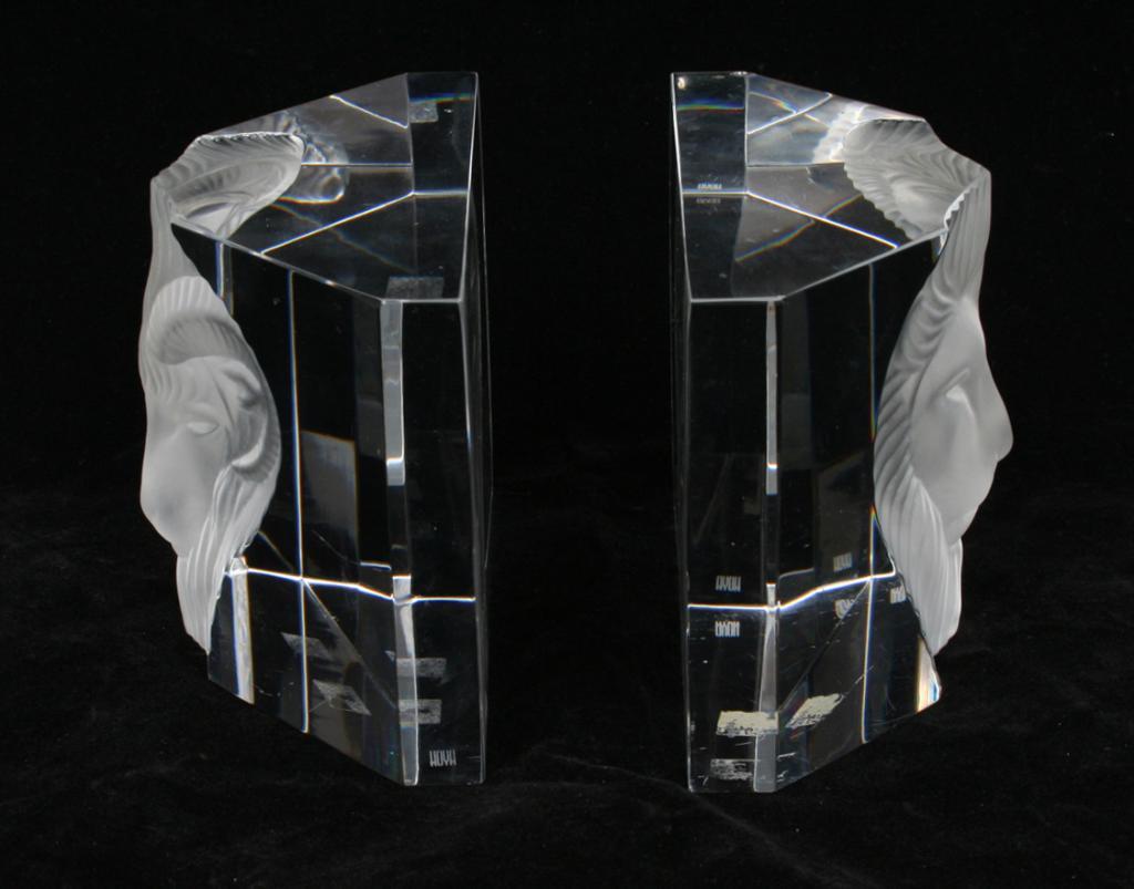 Hoya Glass Bookends - Ram and Lion
