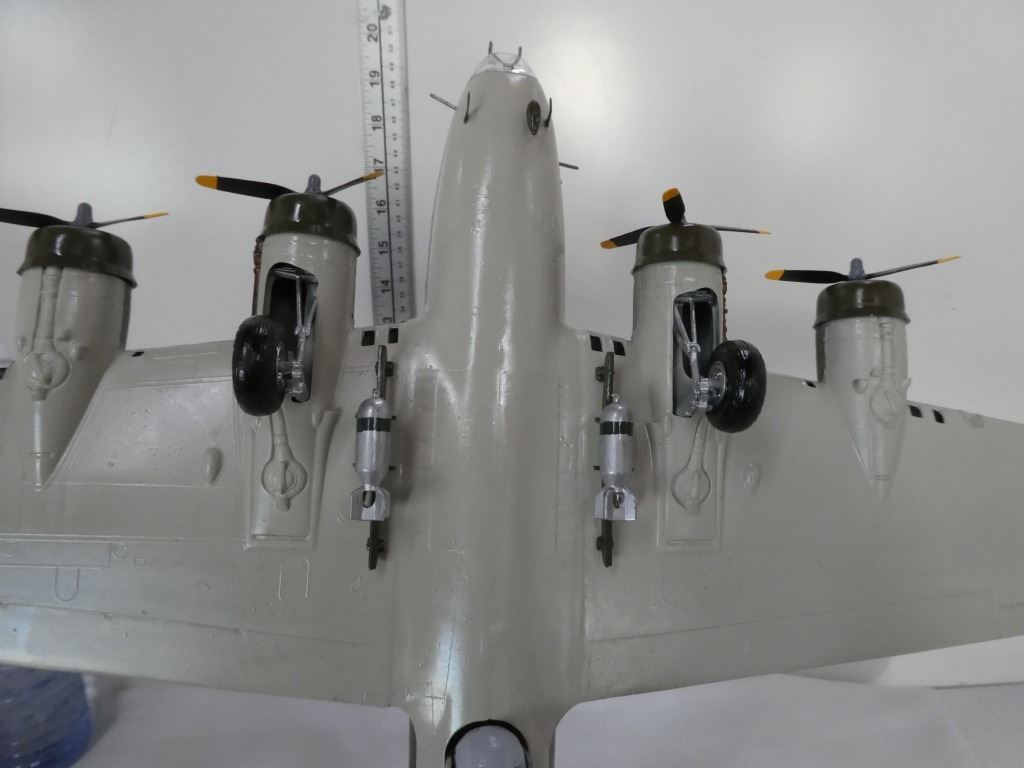 B17 Flying Fortress WWII bomber model