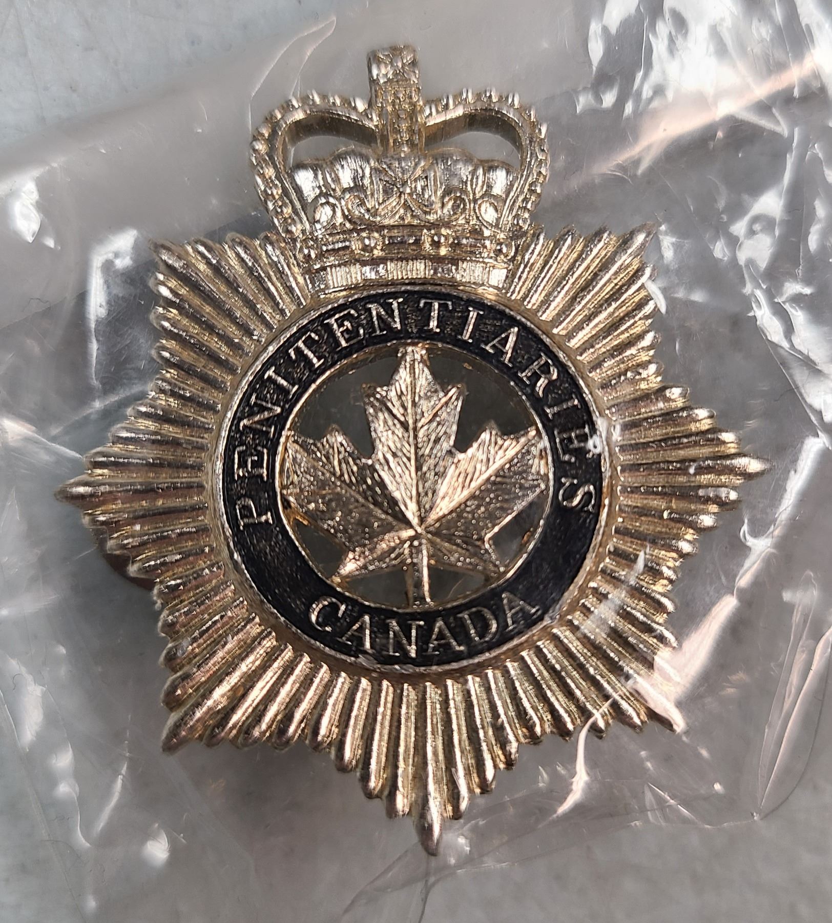 Canada Prison Service Cap Badge - Vintage Silver Cap Badge