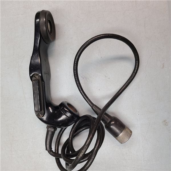 U.S. Army Signal Corps field radio handset. Roanwell Corp H-33F/PT ...