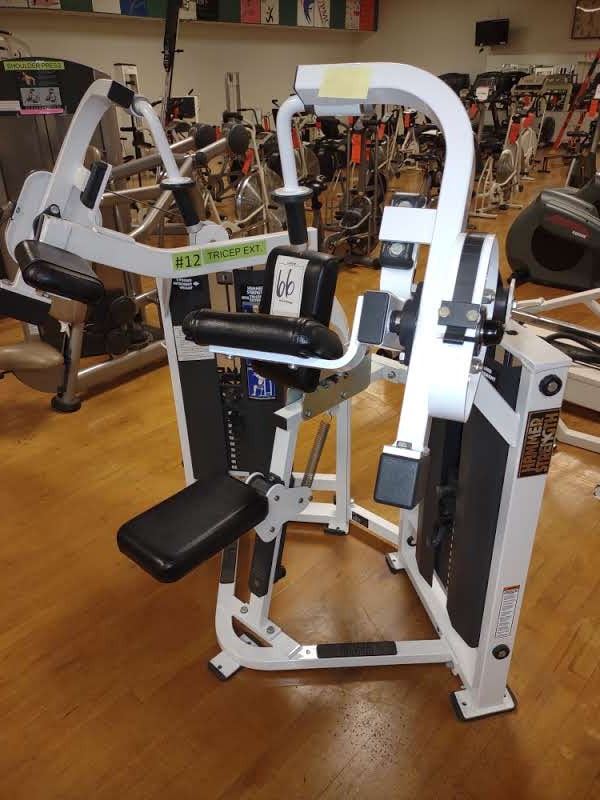 HAMMER STRENGTH TRICEP MACHINE