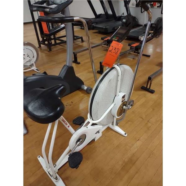 ROSS FUTURA 950 STATIONARY BICYCLE