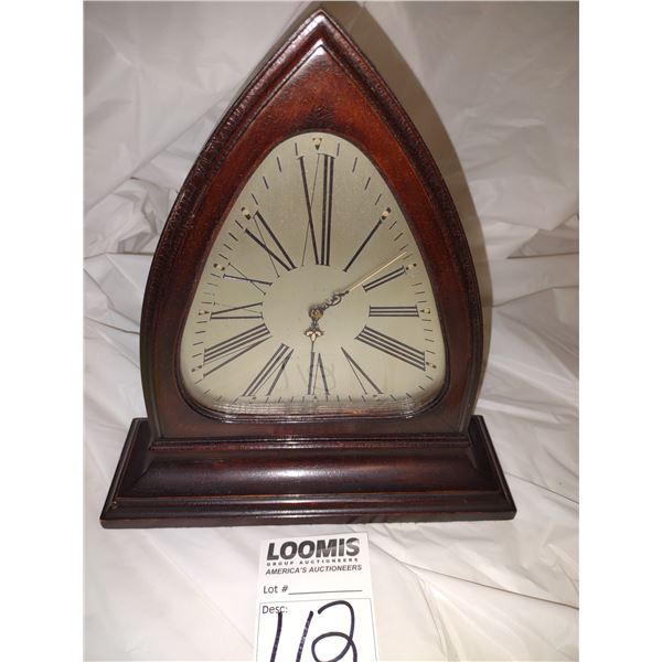C1925 MEN'S DRESSER CLOCK 11" X 10" MAHOGANY WOOD