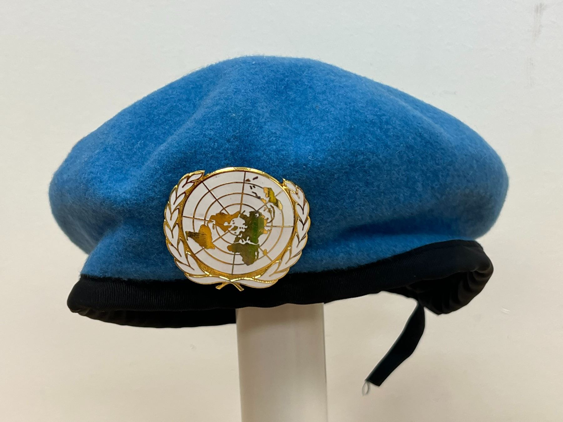 Vintage United Nations Beret Style Wool Hat / Cap with J.R. Gaunt Badge ...