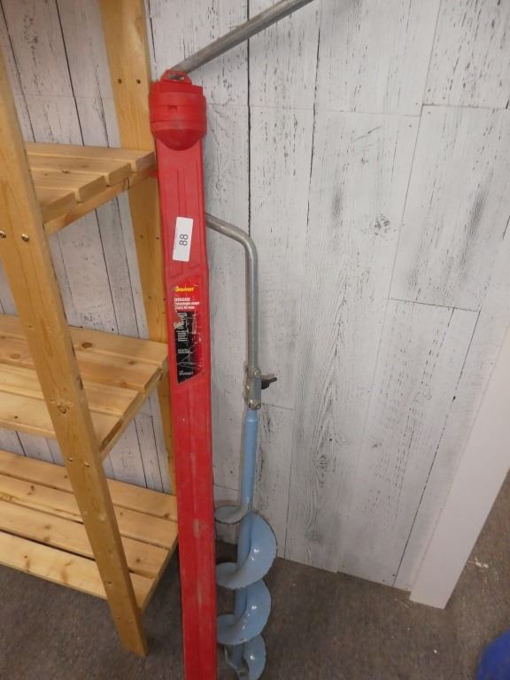 level case, level, manual ice auger