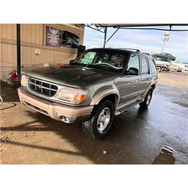 1999 Ford Explorer XLS