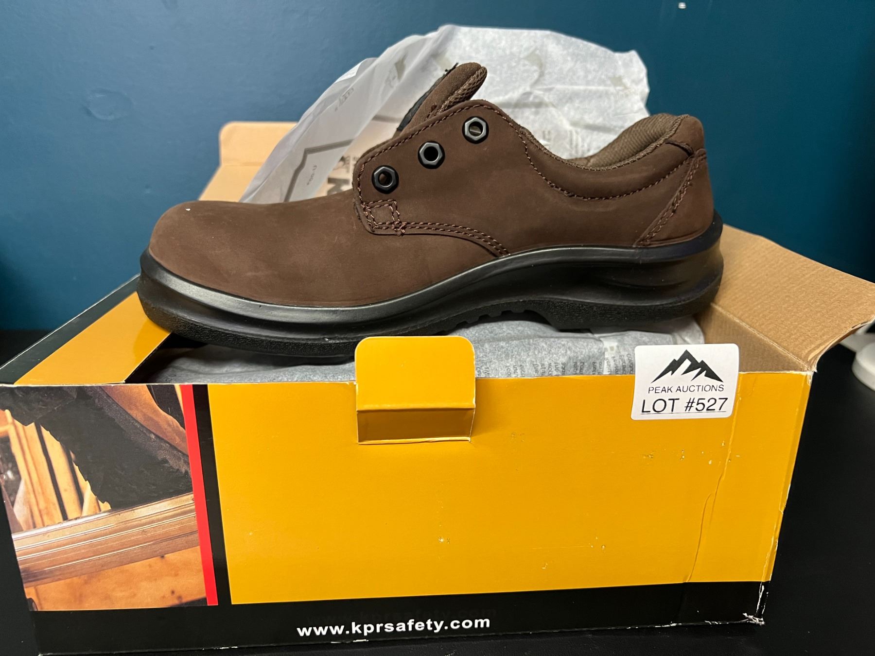Lot of 1 Pair of Steel-Toe KingPower Safety Shoes (Size 7)