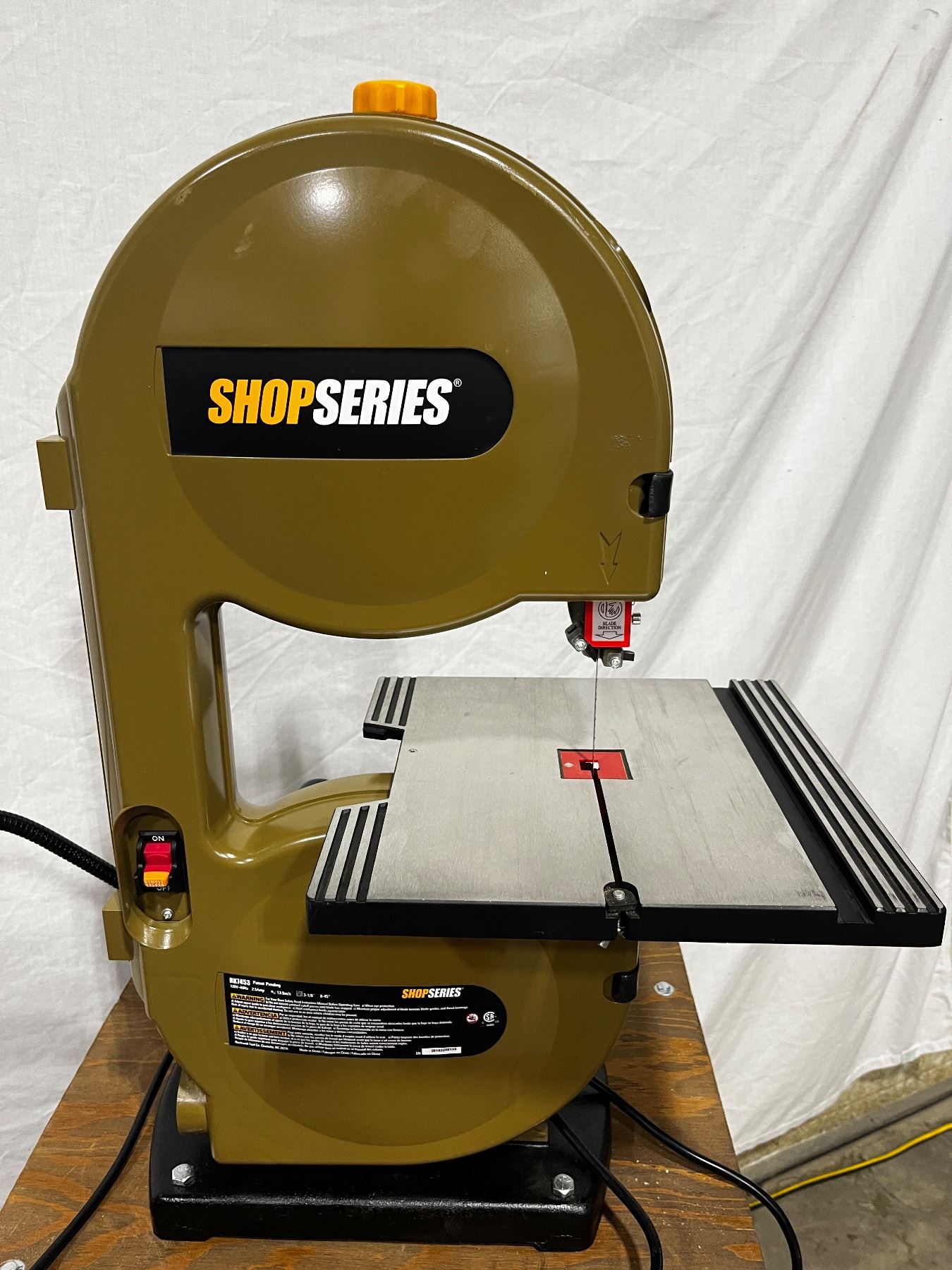 Shop Series Band Saw With Stand Shop Series Band Saw With Stand