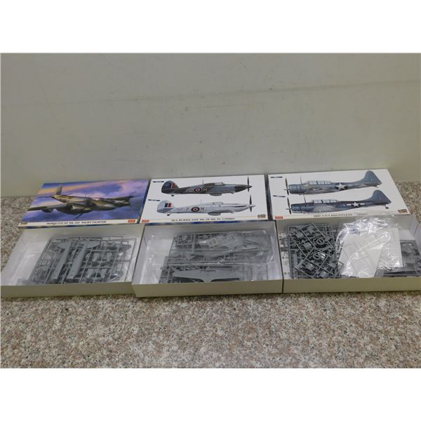 Lot of 3 Hasegawa SBD-3/4/5 Dauntless Sea Hurricane, Mosquito 1:72 ...